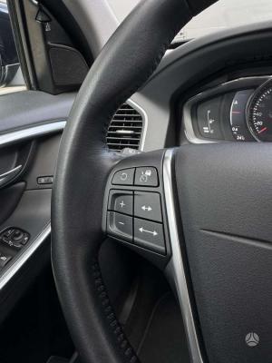 Zils Volvo XC60 2016 Alīta, ar dzinēja tilpumu 2.00 L un nobraukumu 282 tūkst. km par 12600 €, foto 23 vietnē AUTOMOTO.COM.LV