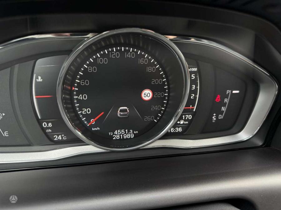 Zils Volvo XC60 2016 Alīta, ar dzinēja tilpumu 2.00 L un nobraukumu 282 tūkst. km par 12600 €, foto 42 vietnē AUTOMOTO.COM.LV