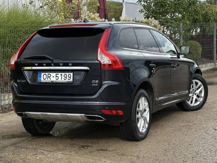 Blue Volvo XC60 2016 in Riga, with an engine capacity of 2.40 L and mileage of 222 thousand km for 15100 €, photo 7 on AUTOMOTO.COM.LV
