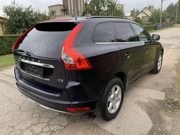 Blue Volvo XC60 2016 in Ukmerge, with an engine capacity of 2.00 L and mileage of 268 thousand km for 9950 €, photo 4 on AUTOMOTO.COM.LV
