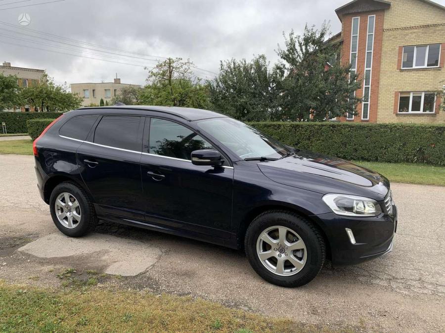 Blue Volvo XC60 2016 in Ukmerge, with an engine capacity of 2.00 L and mileage of 268 thousand km for 9950 €, photo 7 on AUTOMOTO.COM.LV