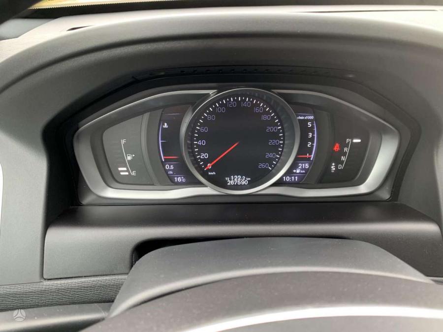 Blue Volvo XC60 2016 in Ukmerge, with an engine capacity of 2.00 L and mileage of 268 thousand km for 9950 €, photo 27 on AUTOMOTO.COM.LV