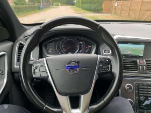 Blue Volvo XC60 2016 in Ukmerge, with an engine capacity of 2.00 L and mileage of 268 thousand km for 9950 €, photo 29 on AUTOMOTO.COM.LV