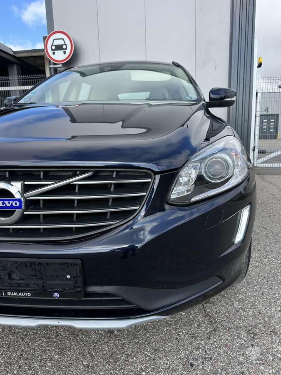 Blue Volvo XC60 2016 in Marijampole, with an engine capacity of 2.00 L and mileage of 311 thousand km for 9200 €, photo 3 on AUTOMOTO.COM.LV