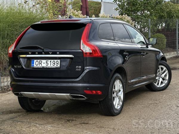 Blue Volvo XC60 2016 in Riga, with an engine capacity of 2.40 L and mileage of 222 thousand km for 15500 €, photo 7 on AUTOMOTO.COM.LV