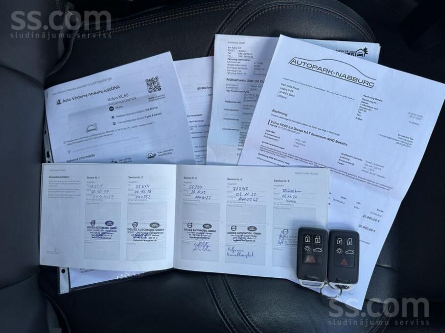 Zils Volvo XC60 2016 Rīga, ar dzinēja tilpumu 2.40 L un nobraukumu 222 tūkst. km par 15500 €, foto 9 vietnē AUTOMOTO.COM.LV