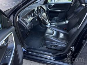 Zils Volvo XC60 2016 Rīga, ar dzinēja tilpumu 2.40 L un nobraukumu 222 tūkst. km par 15500 €, foto 11 vietnē AUTOMOTO.COM.LV