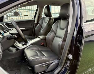 Zils Volvo XC60 2016 Panevēža, ar dzinēja tilpumu 1.97 L un nobraukumu 174 tūkst. km par 10900 €, foto 12 vietnē AUTOMOTO.COM.LV