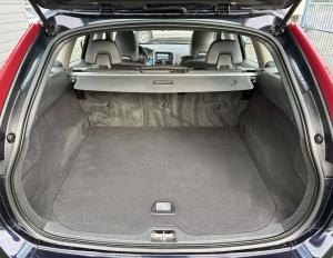 Zils Volvo XC60 2016 Panevēža, ar dzinēja tilpumu 1.97 L un nobraukumu 174 tūkst. km par 10900 €, foto 24 vietnē AUTOMOTO.COM.LV