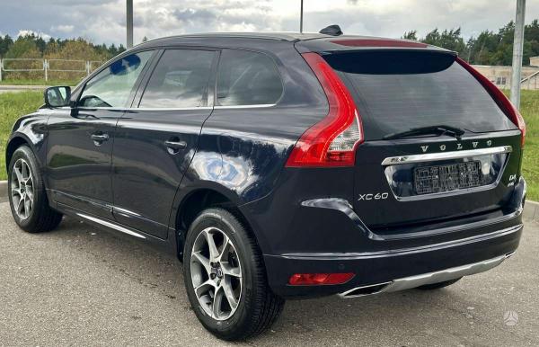 Volvo XC60 2016 in Utena on AUTOMOTO.COM.LV Blue Volvo XC60 2016 in Utena, with an engine capacity of 2.40 L and mileage of 219 thousand km for 13600 €, photo 5 on AUTOMOTO.COM.LV