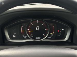 Blue Volvo XC60 2016 in Utena, with an engine capacity of 2.40 L and mileage of 219 thousand km for 13600 €, photo 21 on AUTOMOTO.COM.LV