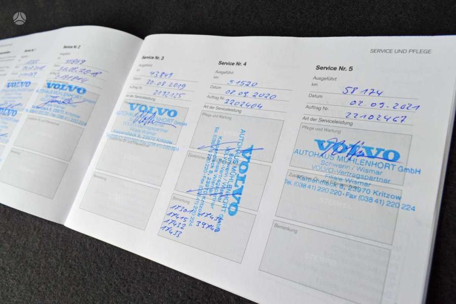 Blue Volvo XC60 2016 in Vilnius, with an engine capacity of 2.40 L and mileage of 100 thousand km for 17350 €, photo 44 on AUTOMOTO.COM.LV