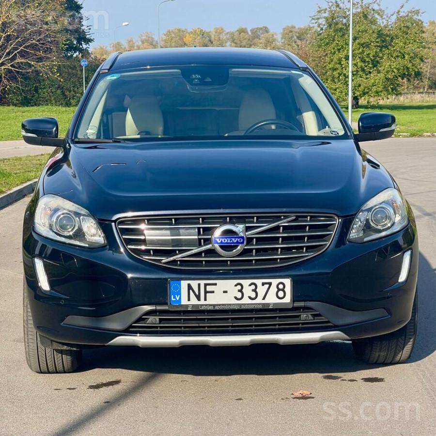 Blue Volvo XC60 2016 in Riga, with an engine capacity of 2.40 L and mileage of 227 thousand km for 16988 €, photo 6 on AUTOMOTO.COM.LV