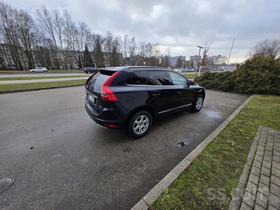 Zils Volvo XC60 2017 Jūrmala, ar dzinēja tilpumu 2.40 L un nobraukumu 170 tūkst. km par 16200 €, foto 4 vietnē AUTOMOTO.COM.LV