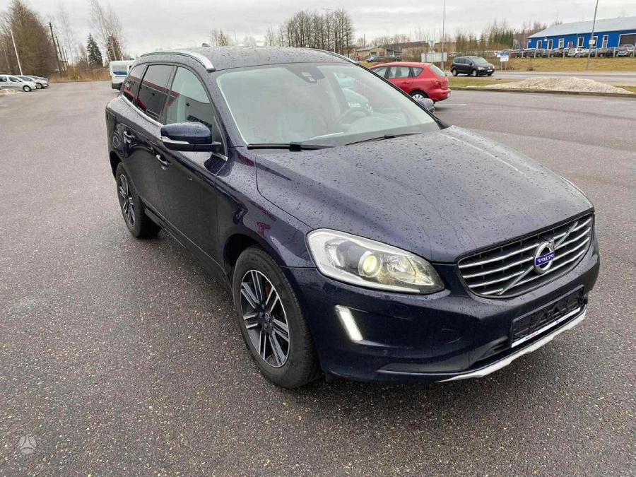 Blue Volvo XC60 2017 in Panevezys, with an engine capacity of 1.97 L and mileage of 235 thousand km for 10000 €, photo 1 on AUTOMOTO.COM.LV