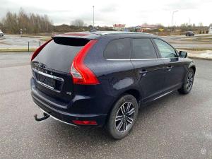 Blue Volvo XC60 2017 in Panevezys, with an engine capacity of 1.97 L and mileage of 235 thousand km for 10000 €, photo 4 on AUTOMOTO.COM.LV