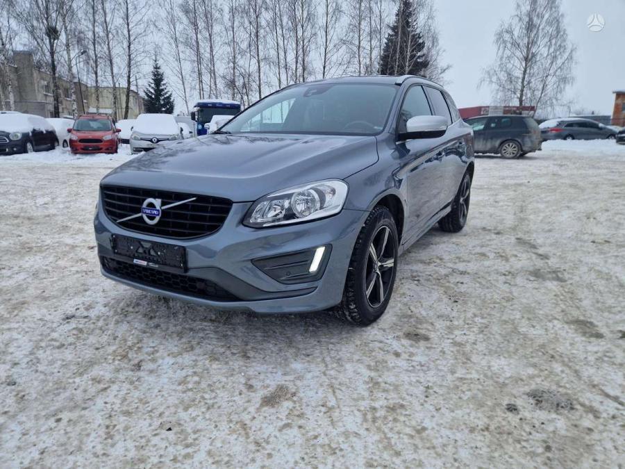 Blue Volvo XC60 2017 in Ukmerge, with an engine capacity of 2.40 L and mileage of 245 thousand km for 13850 €, photo 1 on AUTOMOTO.COM.LV
