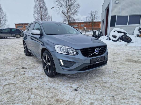 Blue Volvo XC60 2017 in Ukmerge, with an engine capacity of 2.40 L and mileage of 245 thousand km for 13850 €, photo 3 on AUTOMOTO.COM.LV
