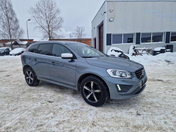 Blue Volvo XC60 2017 in Ukmerge, with an engine capacity of 2.40 L and mileage of 245 thousand km for 13850 €, photo 4 on AUTOMOTO.COM.LV