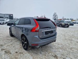 Blue Volvo XC60 2017 in Ukmerge, with an engine capacity of 2.40 L and mileage of 245 thousand km for 13850 €, photo 10 on AUTOMOTO.COM.LV