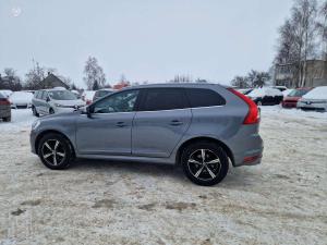Blue Volvo XC60 2017 in Ukmerge, with an engine capacity of 2.40 L and mileage of 245 thousand km for 13850 €, photo 12 on AUTOMOTO.COM.LV