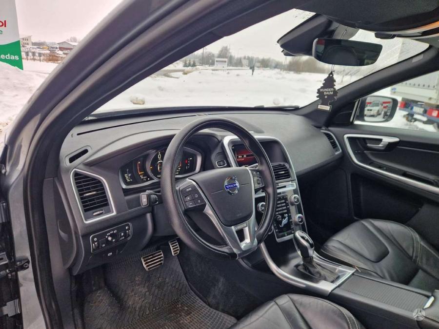 Zils Volvo XC60 2017 Ukmergė, ar dzinēja tilpumu 1.98 L un nobraukumu 240 tūkst. km par 13800 €, foto 13 vietnē AUTOMOTO.COM.LV