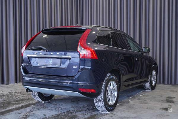 Zils Volvo XC60 2017 Marijampole, ar dzinēja tilpumu 1.97 L un nobraukumu 303 tūkst. km par 11950 €, foto 11 vietnē AUTOMOTO.COM.LV