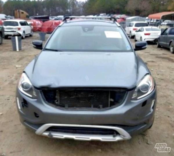 Blue Volvo XC60 2017 in Siauliai, with an engine capacity of 2.00 L and mileage of 265 thousand km for 8200 €, photo 5 on AUTOMOTO.COM.LV