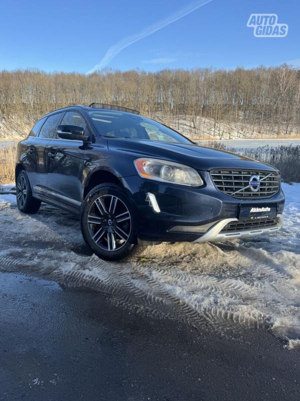 Zils Volvo XC60 2017 Viļņa, ar dzinēja tilpumu 2.00 L un nobraukumu 176 tūkst. km par 13000 €, foto 1 vietnē AUTOMOTO.COM.LV