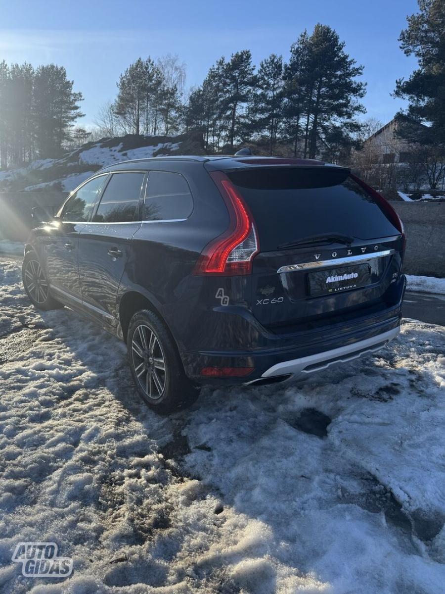 Zils Volvo XC60 2017 Viļņa, ar dzinēja tilpumu 2.00 L un nobraukumu 176 tūkst. km par 13000 €, foto 12 vietnē AUTOMOTO.COM.LV