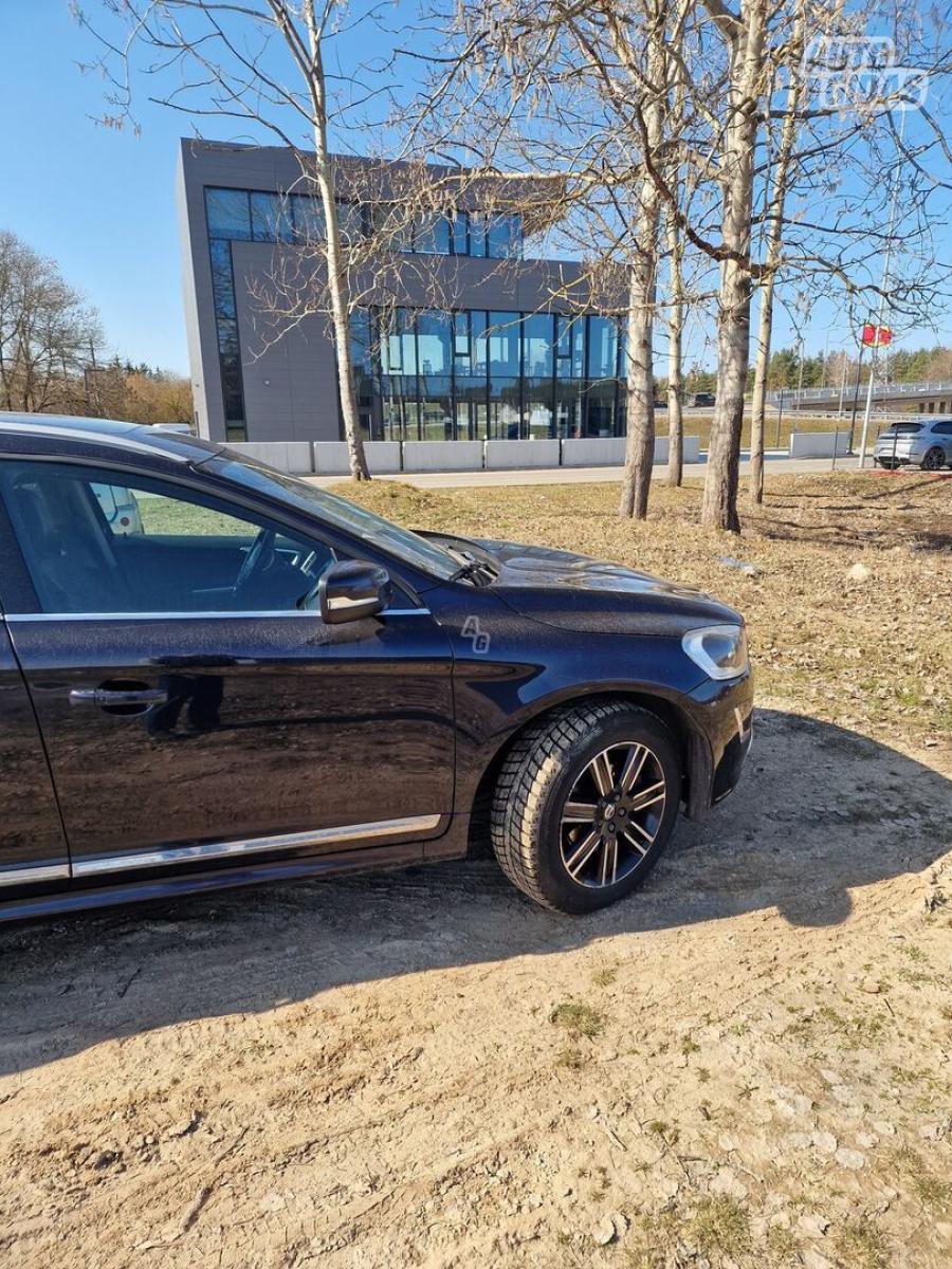 Blue Volvo XC60 2017 in Kaunas, with an engine capacity of 2.00 L and mileage of 107 thousand km for 14300 €, photo 6 on AUTOMOTO.COM.LV