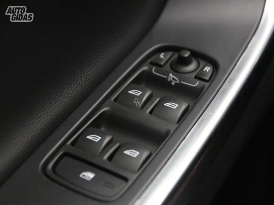 Zils Volvo XC60 2017 Viļņa, ar dzinēja tilpumu 2.00 L un nobraukumu 335 tūkst. km par 11999 €, foto 27 vietnē AUTOMOTO.COM.LV