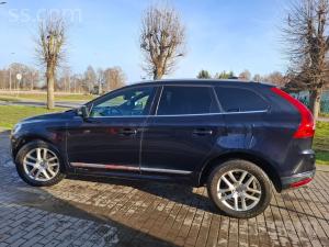 Zils Volvo XC60 2017 Jelgava, ar dzinēja tilpumu 2.00 L un nobraukumu 304 tūkst. km par 15500 €, foto 4 vietnē AUTOMOTO.COM.LV