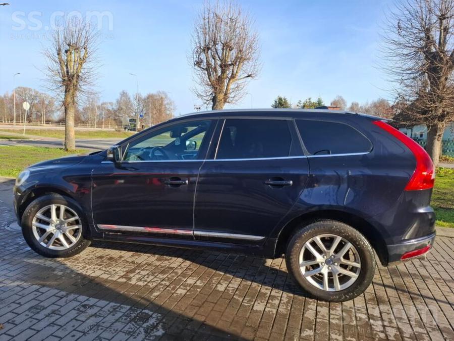 Zils Volvo XC60 2017 Jelgava, ar dzinēja tilpumu 2.00 L un nobraukumu 304 tūkst. km par 15500 €, foto 4 vietnē AUTOMOTO.COM.LV