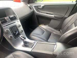 Zils Volvo XC60 2017 Jelgava, ar dzinēja tilpumu 2.00 L un nobraukumu 304 tūkst. km par 15500 €, foto 12 vietnē AUTOMOTO.COM.LV