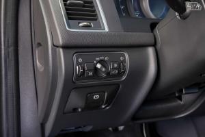 Blue Volvo XC60 2017 in Marijampole, with an engine capacity of 2.00 L and mileage of 303 thousand km for 10950 €, photo 27 on AUTOMOTO.COM.LV