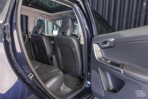 Blue Volvo XC60 2017 in Marijampole, with an engine capacity of 2.00 L and mileage of 303 thousand km for 10950 €, photo 32 on AUTOMOTO.COM.LV
