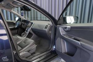Blue Volvo XC60 2017 in Marijampole, with an engine capacity of 2.00 L and mileage of 303 thousand km for 10950 €, photo 35 on AUTOMOTO.COM.LV