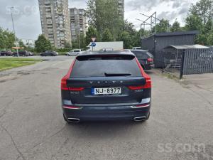 Zils Volvo XC60 2017 Rīga, ar dzinēja tilpumu 2.00 L un nobraukumu 230 tūkst. km par 20990 €, foto 8 vietnē AUTOMOTO.COM.LV