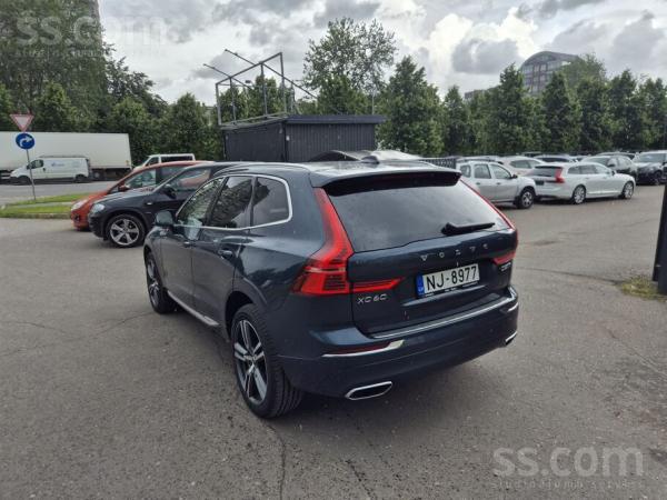 Zils Volvo XC60 2017 Rīga, ar dzinēja tilpumu 2.00 L un nobraukumu 230 tūkst. km par 20990 €, foto 8 vietnē AUTOMOTO.COM.LV