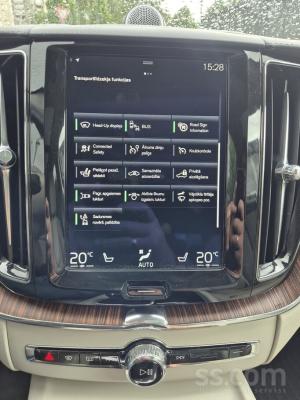 Zils Volvo XC60 2017 Rīga, ar dzinēja tilpumu 2.00 L un nobraukumu 230 tūkst. km par 20990 €, foto 16 vietnē AUTOMOTO.COM.LV