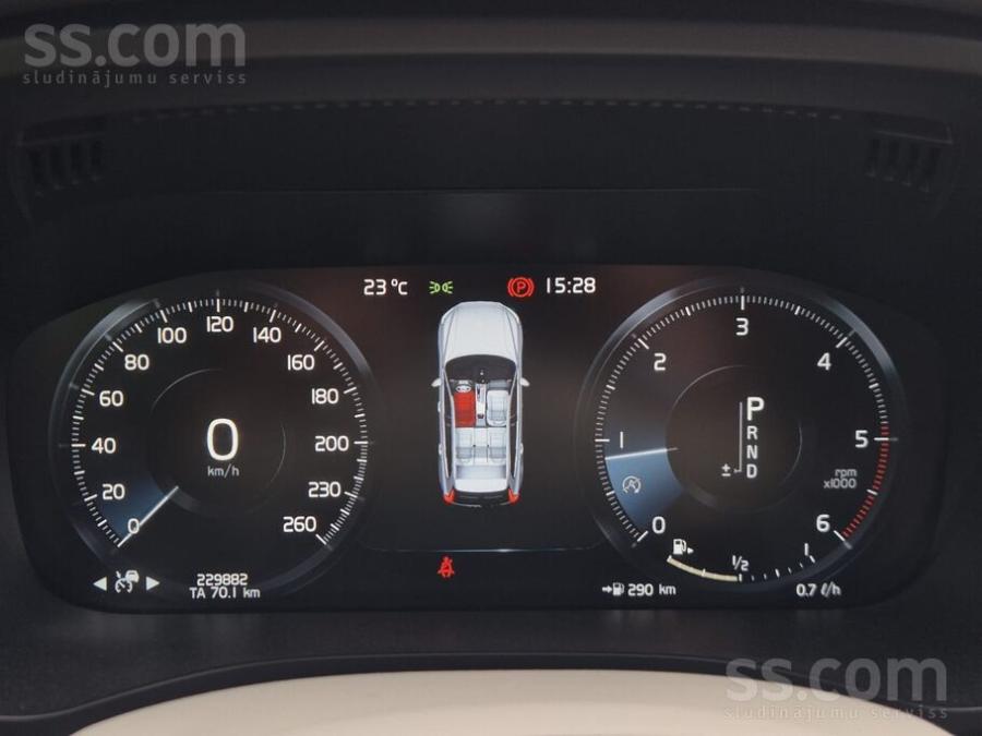 Zils Volvo XC60 2017 Rīga, ar dzinēja tilpumu 2.00 L un nobraukumu 230 tūkst. km par 20990 €, foto 17 vietnē AUTOMOTO.COM.LV