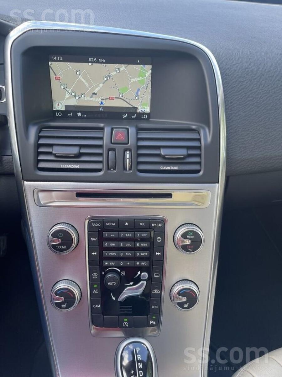 Zils Volvo XC60 2017 Rīga, ar dzinēja tilpumu 2.00 L un nobraukumu 0 tūkst. km par 17800 €, foto 11 vietnē AUTOMOTO.COM.LV