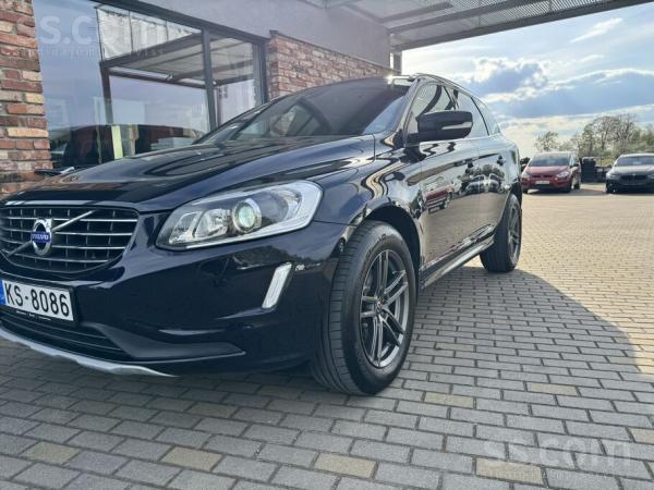 Blue Volvo XC60 2017 in Talsi, with an engine capacity of 2.40 L and mileage of 229 thousand km for 15500 €, photo 7 on AUTOMOTO.COM.LV