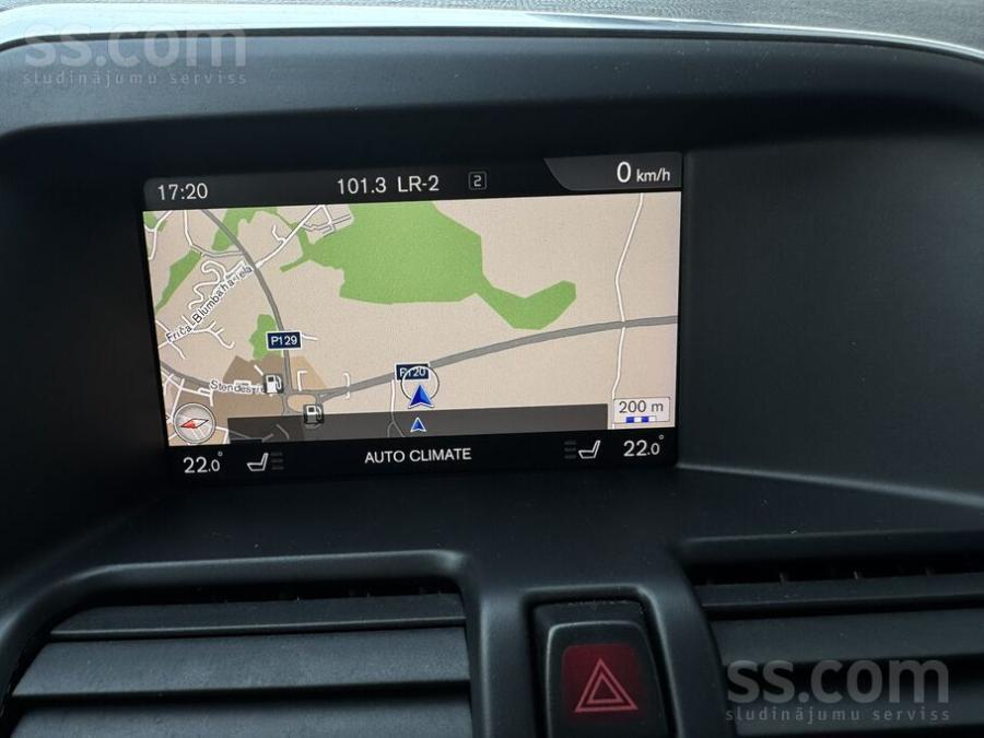 Zils Volvo XC60 2017 Talsi, ar dzinēja tilpumu 2.40 L un nobraukumu 229 tūkst. km par 15500 €, foto 15 vietnē AUTOMOTO.COM.LV