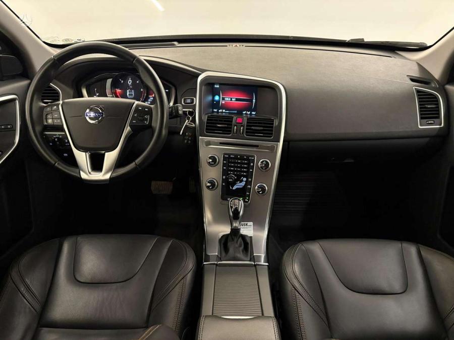 Zils Volvo XC60 2017 Marijampole, ar dzinēja tilpumu 1.97 L un nobraukumu 327 tūkst. km par 11850 €, foto 7 vietnē AUTOMOTO.COM.LV