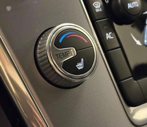 Zils Volvo XC60 2017 Marijampole, ar dzinēja tilpumu 1.97 L un nobraukumu 327 tūkst. km par 11850 €, foto 13 vietnē AUTOMOTO.COM.LV