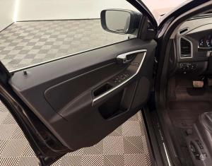 Zils Volvo XC60 2017 Marijampole, ar dzinēja tilpumu 1.97 L un nobraukumu 327 tūkst. km par 11850 €, foto 14 vietnē AUTOMOTO.COM.LV