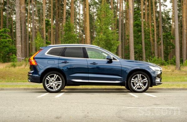Blue Volvo XC60 2017 in Riga, with an engine capacity of 2.00 L and mileage of 230 thousand km for 20990 €, photo 9 on AUTOMOTO.COM.LV