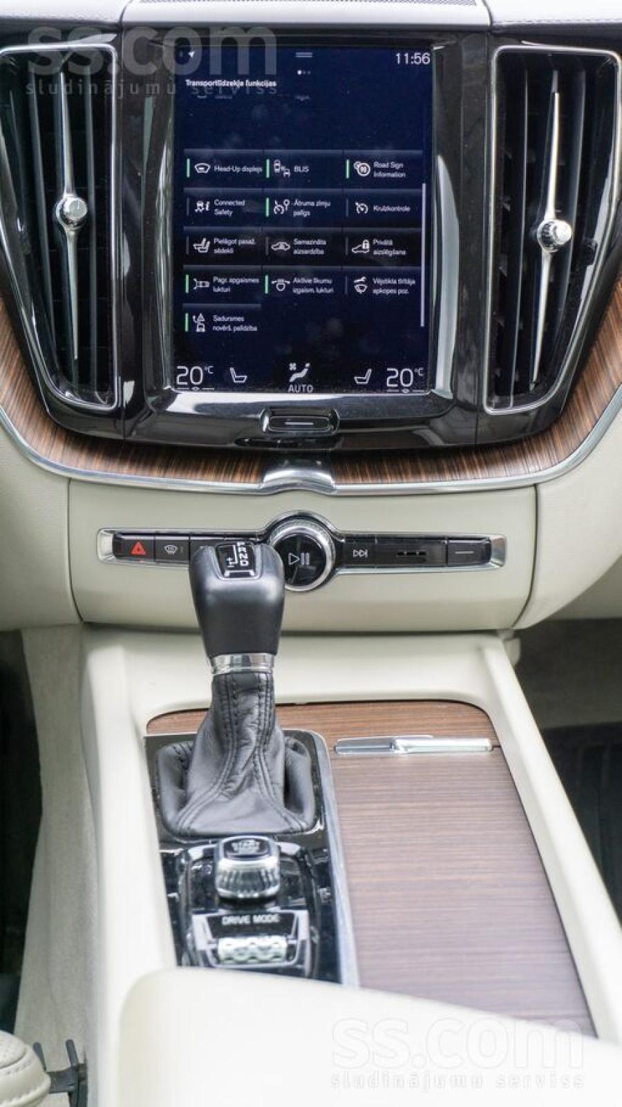 Zils Volvo XC60 2017 Rīga, ar dzinēja tilpumu 2.00 L un nobraukumu 230 tūkst. km par 20990 €, foto 14 vietnē AUTOMOTO.COM.LV